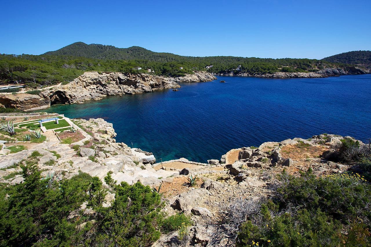 CALA LLENYA BEACH HOUSE | Ibiza | Luxus Ferienhaus Ibiza Mieten